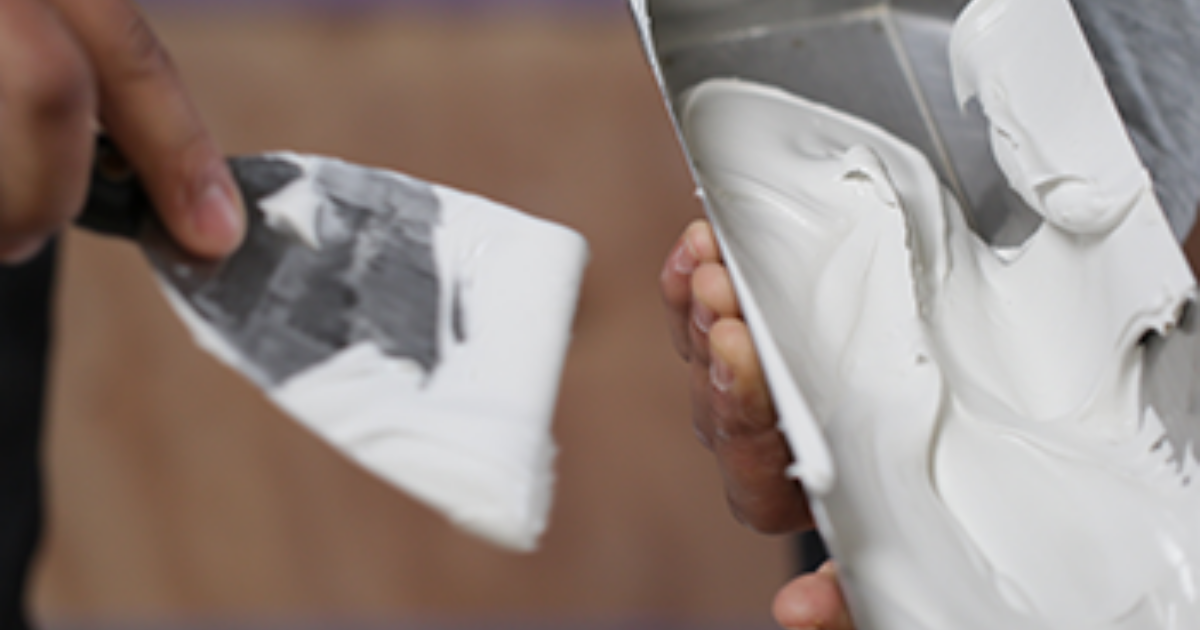 When to Use Setting Compounds vs. Ready Mix | National Gypsum